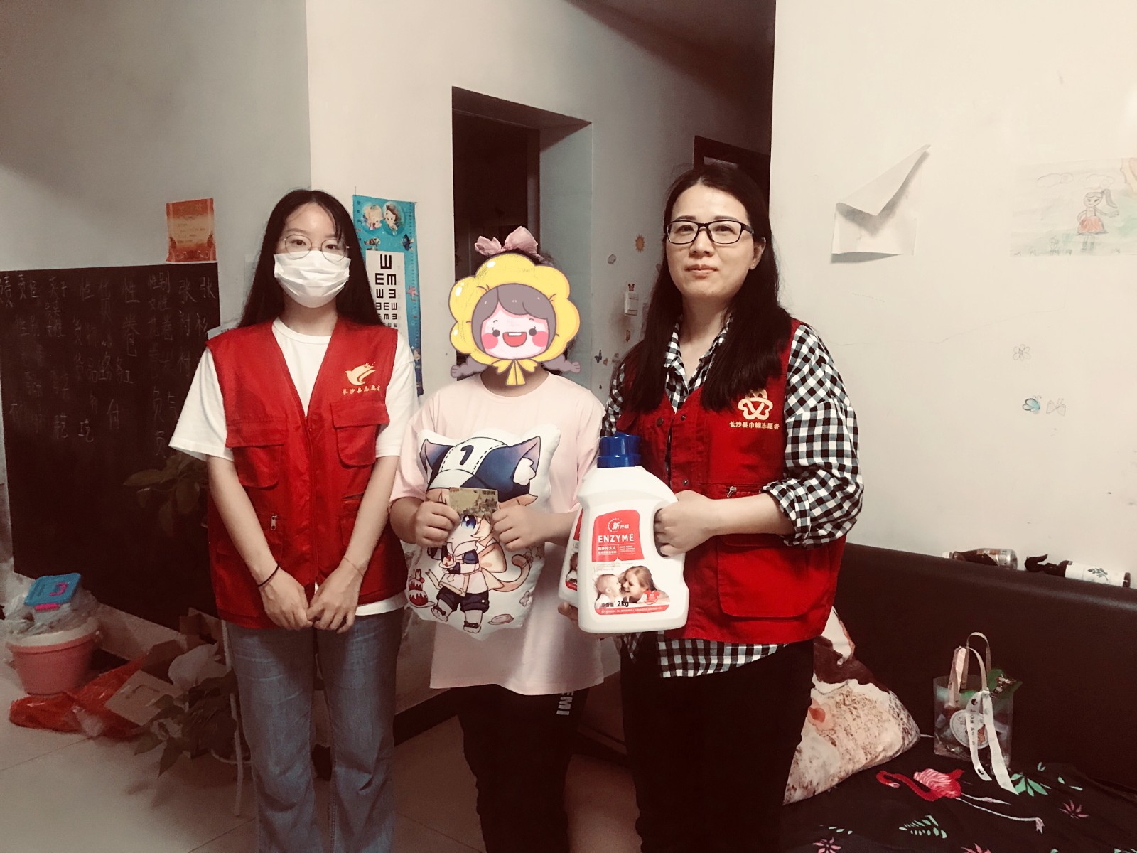 党建引领，情暖“六一”与爱“童”行—— 走访慰问困境儿童